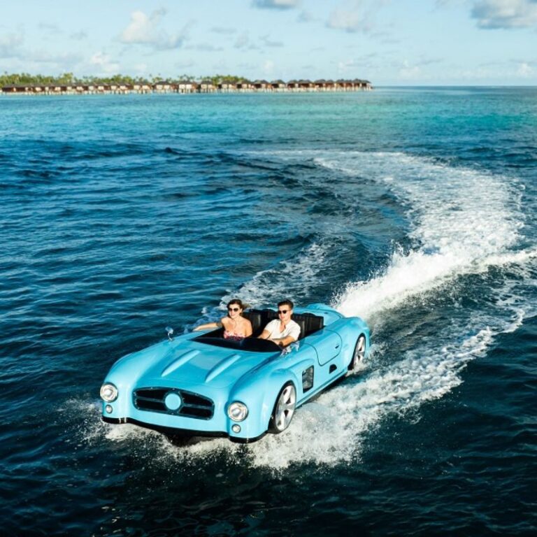 Luxury Jet Car Dubai | Drive on Water with Modern Cars
